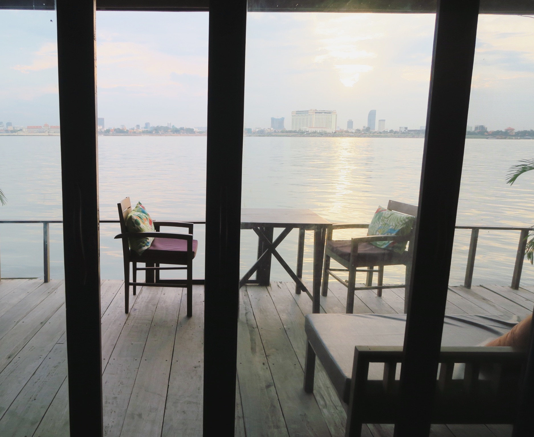 One night in a floating villa on the Mekong! – Gemma Goes Global